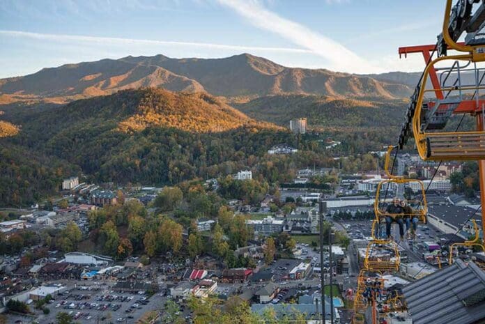 Gatlinburg SkyBridge at Gatlinburg Skylift Park and LIVE Webcam ...
